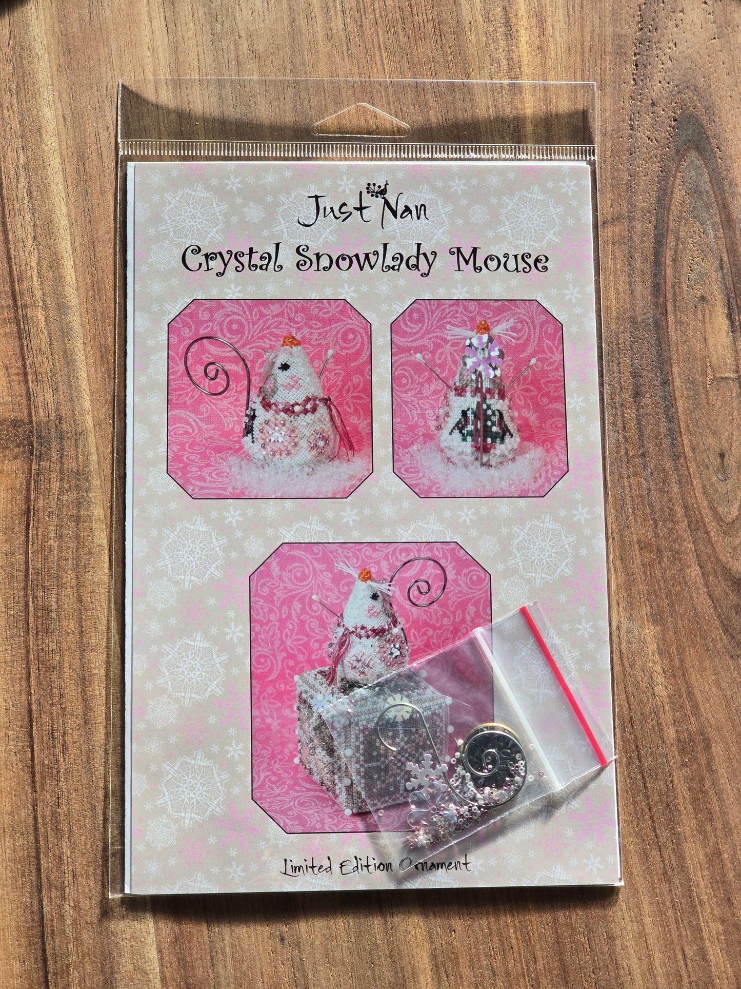 Just Nan - Crystal Snowlady Mouse - Limited Edition Ornament - Cross S ...