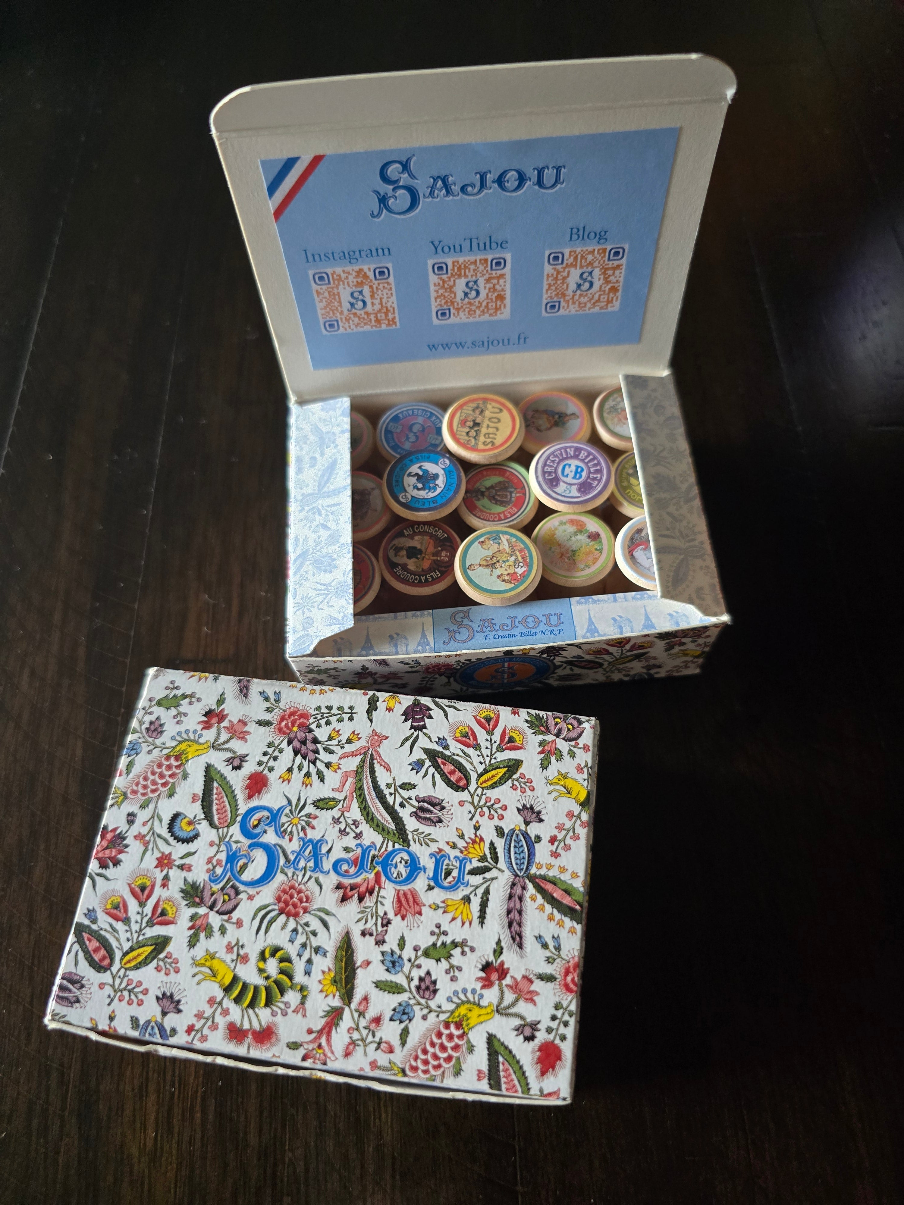Sajou - Box of Miniature Spools – GATHER 'N STITCH LLC